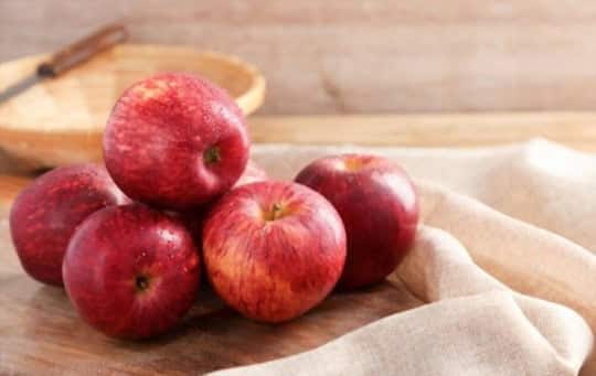 How Long Do Apples Last? Do They Go Bad?